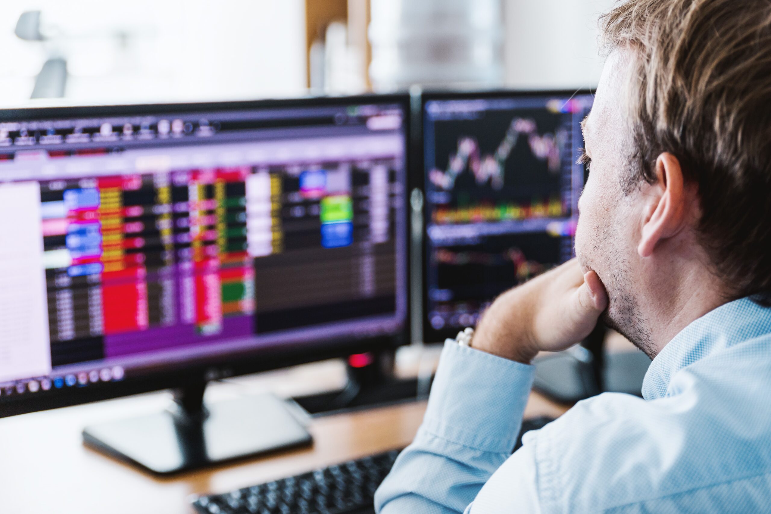How Do I Stay Current On Marketing Trends? - Piccolo Solutions